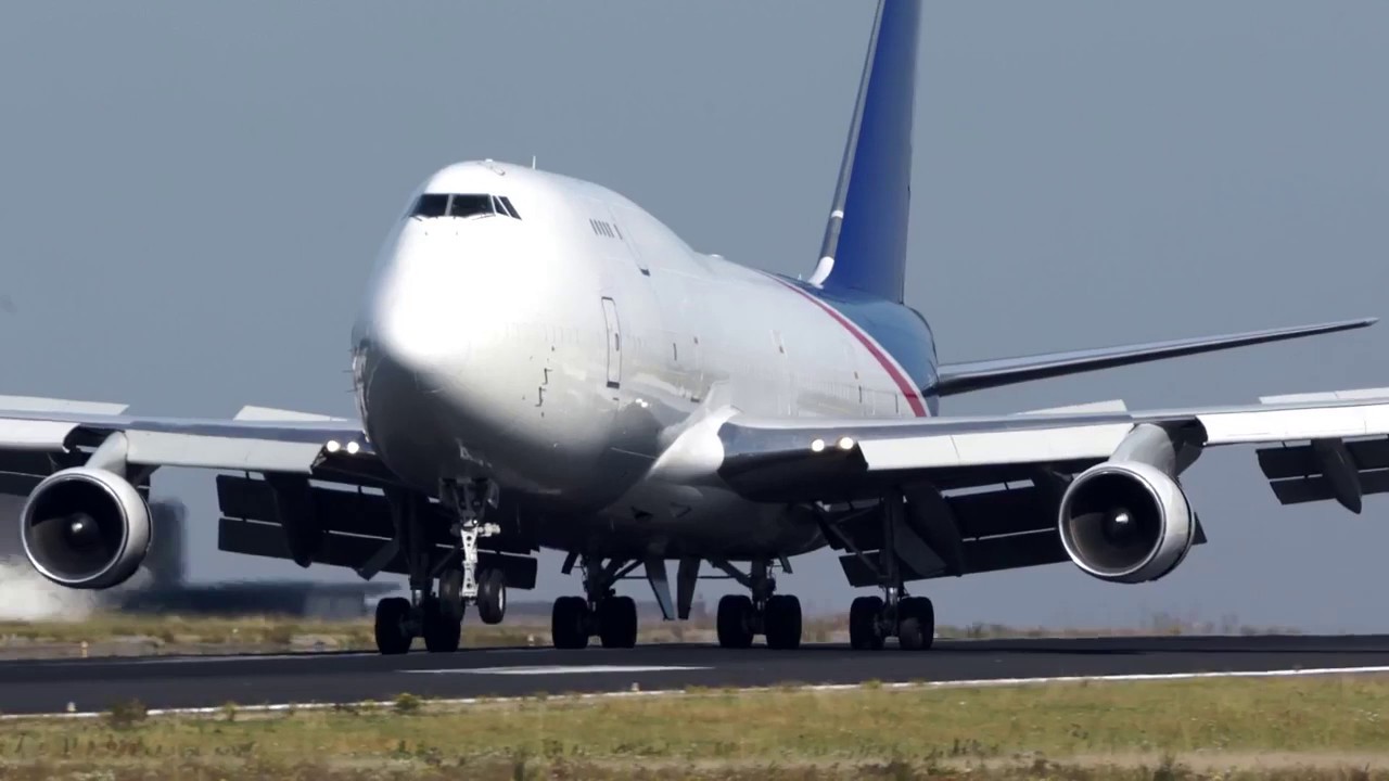 BOEING 747 - ENGINE HEAT FLAMES । AirINFO Official - YouTube