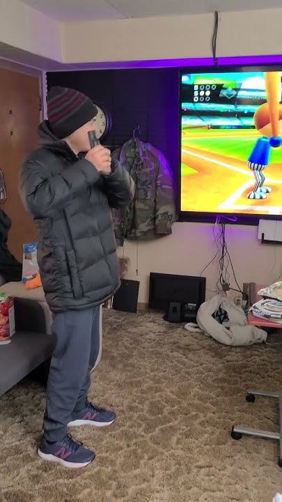 Jose Playing Wii Sports - YouTube