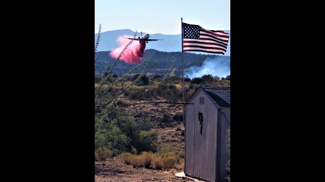 MD-87 Fights Wildfire #shorts Erickson Aero Tanker 103 - Creosote Fire ...