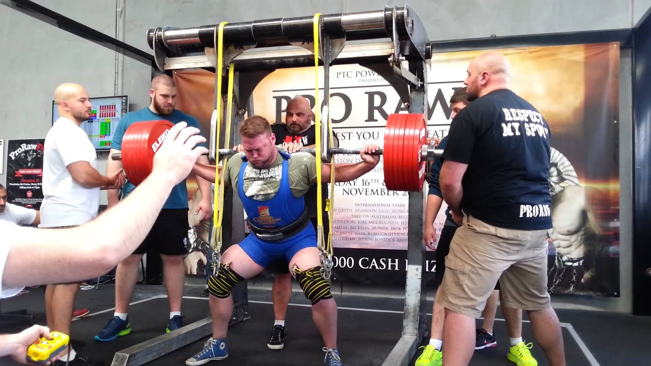 Alex Zerba squats 380kg ProRaw - YouTube