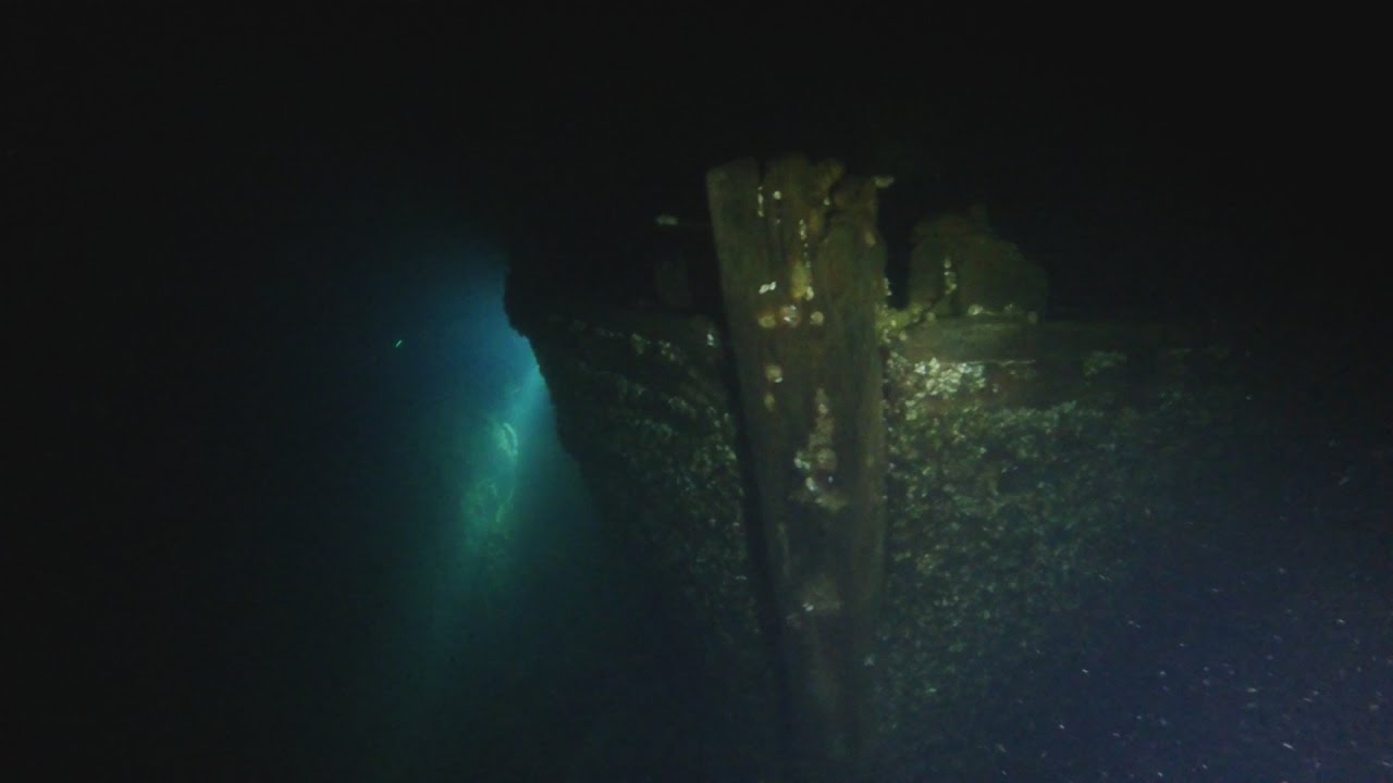 Tobermory Shipwreck Diving: Sweepstakes 2016 Night Dive - YouTube