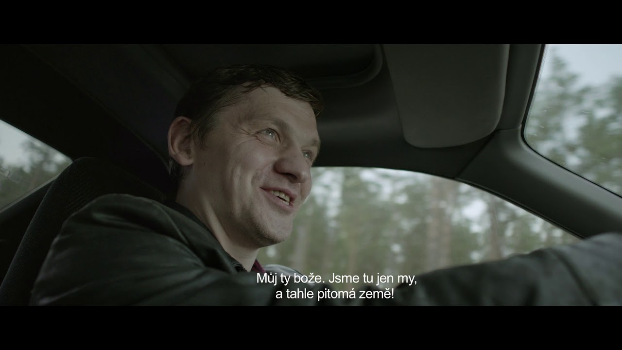 OUT trailer CZ subt - YouTube