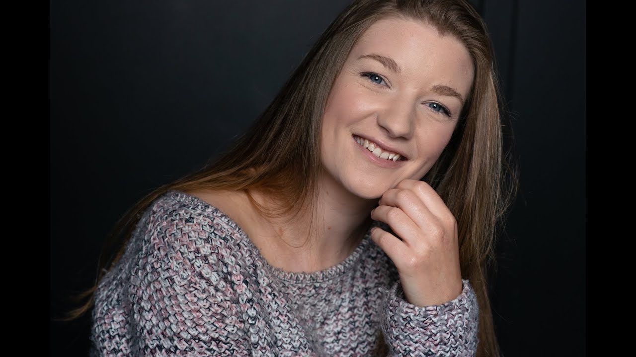 Elizabeth Hanlon-Extended Showreel - YouTube