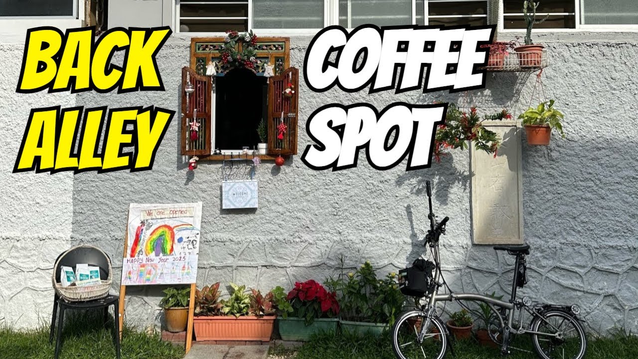 Kopikhoo Hidden Café: Secret Back Alley Coffee Spot on Tembeling Road ...