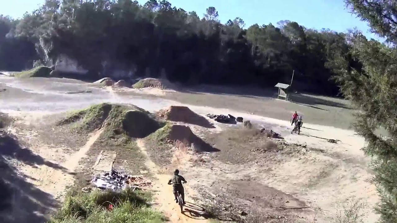 Keith and Collin Santos Vortex pit - YouTube