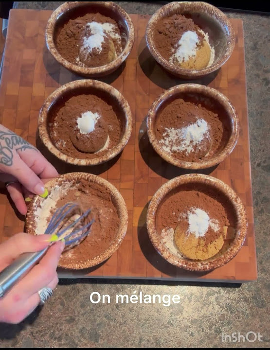 Gâteau au chocolat dans une tasse - YouTube