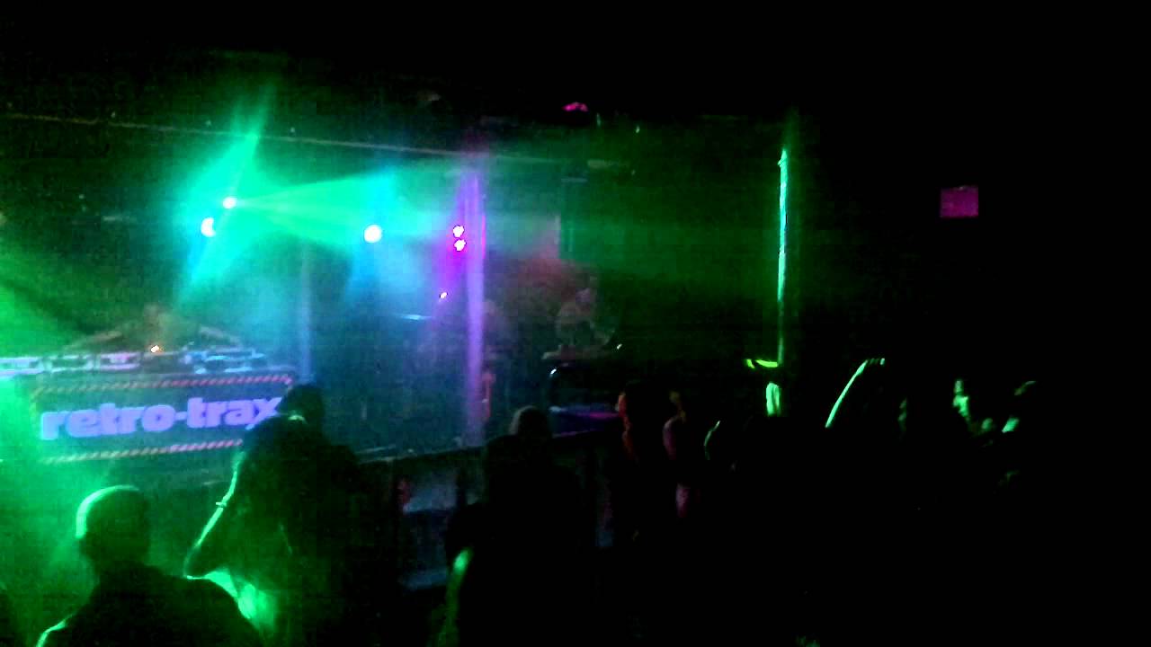 Retro Trax - Bank Holiday Sunday 28th August 2011 ( Part 1) - YouTube