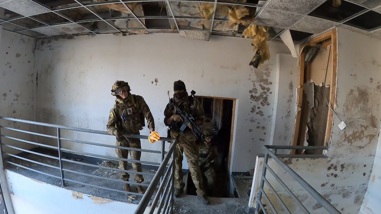 AIRSOFT FUNNY MOMENTS #4 (Abandoned Factory DEATH) - YouTube