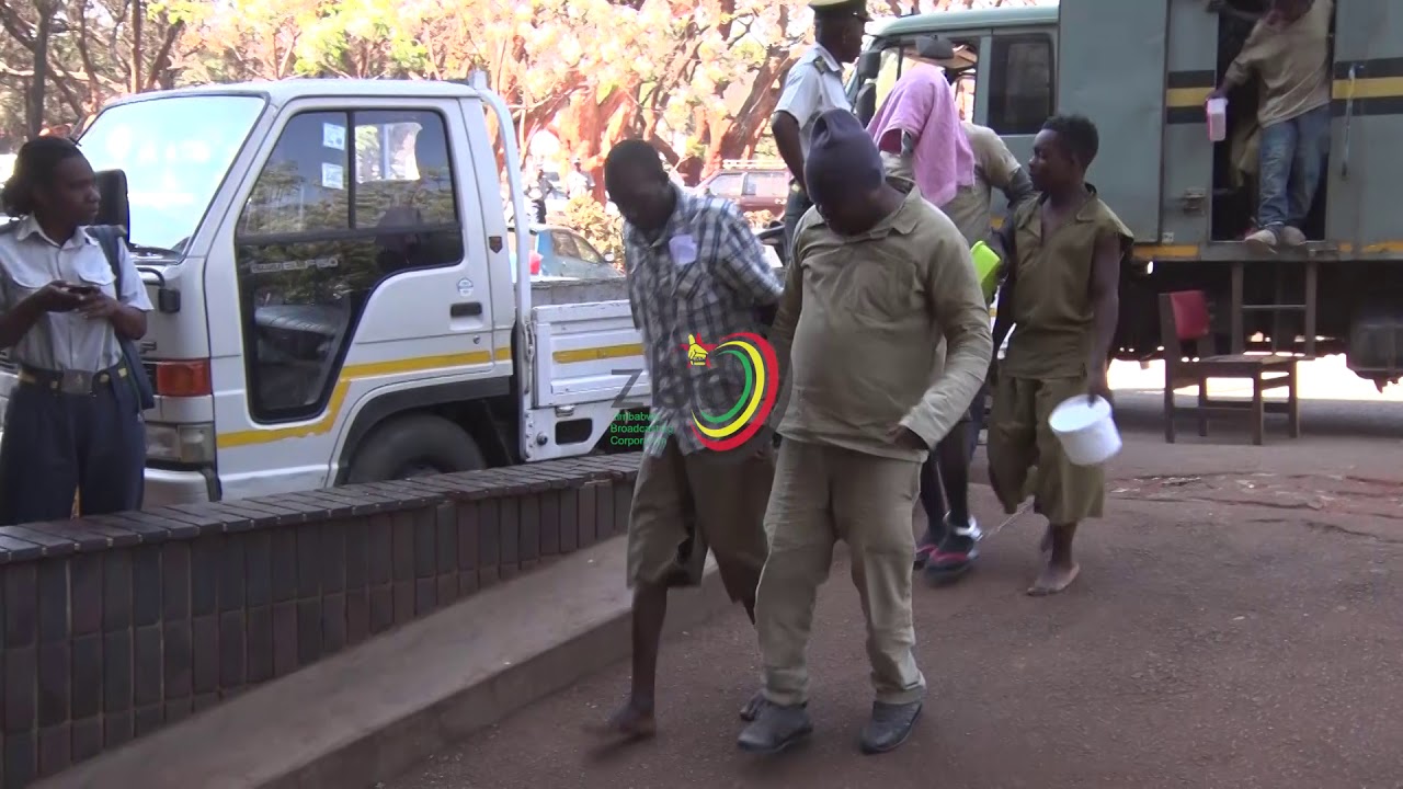 Former ZBC CEO arrives for bail hearing - YouTube