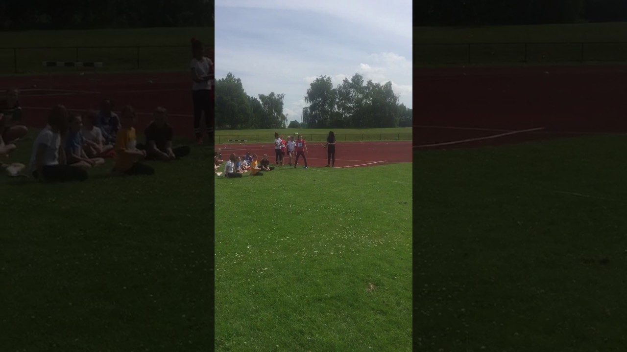 year 5 girls vortext howler throw - YouTube