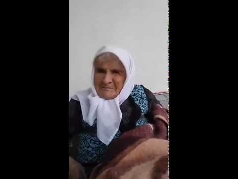 telefonun ön kamerasında kendini gören dünya tatlısı nenemiz :) gülmek garanti !! :) :)