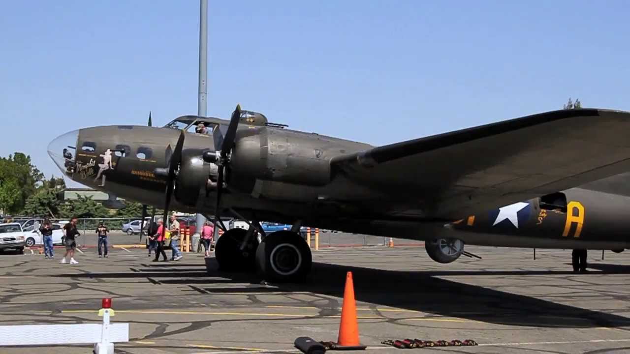 "Flying Fortress" Soars the Skies Over Sacramento - YouTube