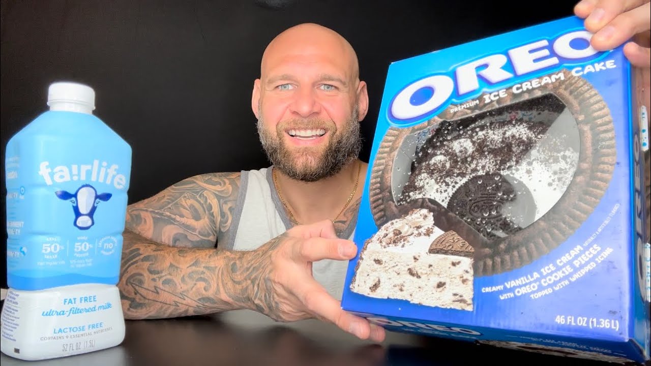 EATING ENTIRE OREO CAKE!! 5K SUBS CELEBRATION!!!🎉 - YouTube