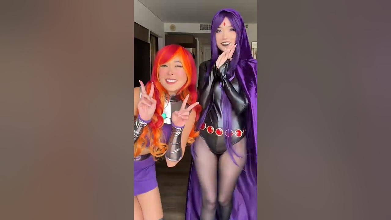 Emiru proves that she's taller than ExtraEmily - YouTube