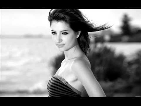 Kinky Roland feat. Andrea Britton - Something In Your Way (Elucidate ...