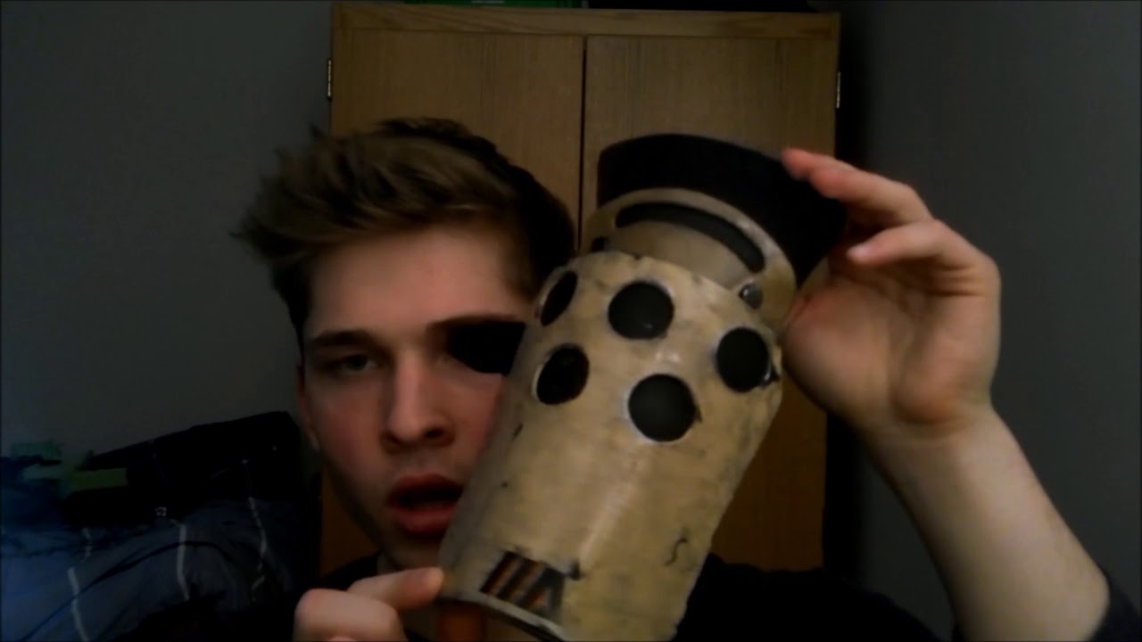 TITANFALL 2 Pulse Blade Pilot Build Suit | Breakdown: The Armor - YouTube