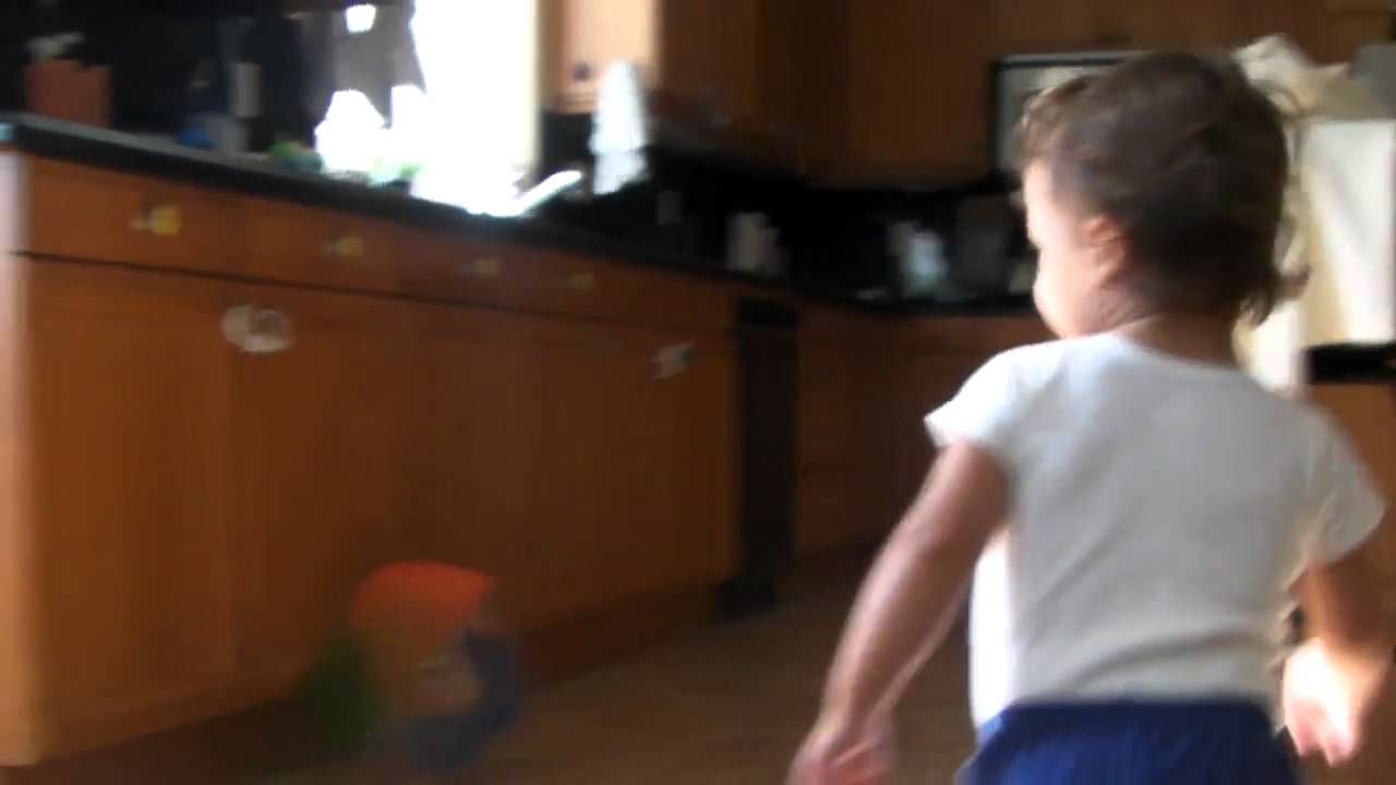 Jerzy Olszewski kicking 1 - YouTube