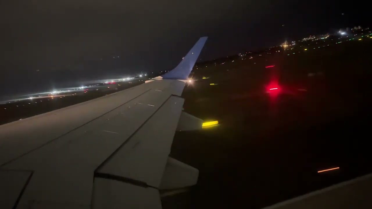 Embraer E190 Night Takeoff JFK To Boston Jet Blue B6 918 After Aborted ...