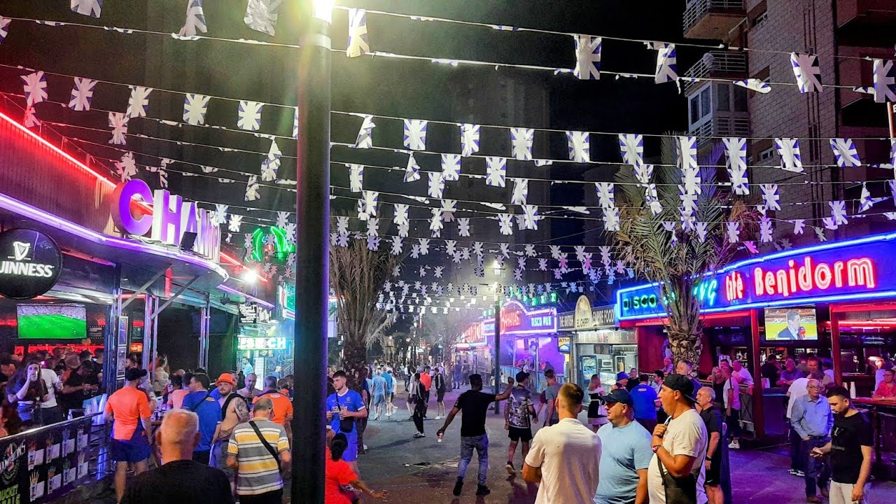 A Quick Look At Benidorm Nightlife Clubs, Bars & Discos - YouTube