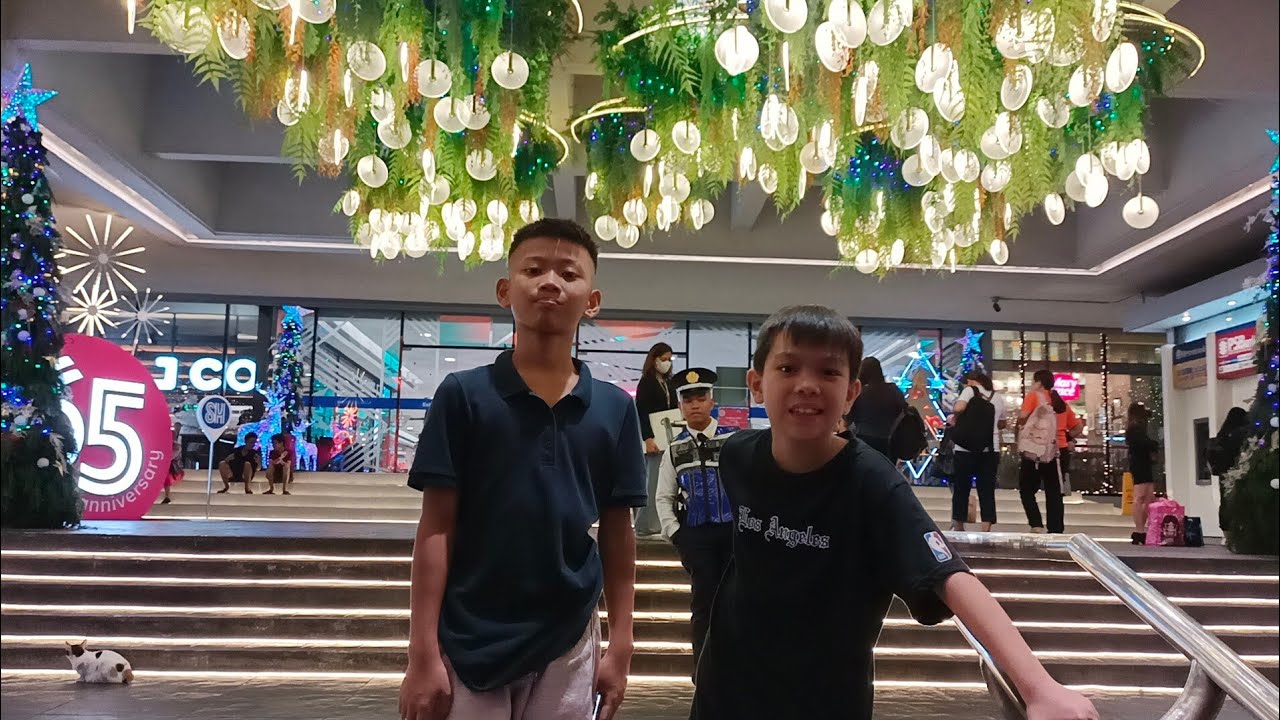 THE SM CENTERPOINT STA MESA MANILA - YouTube