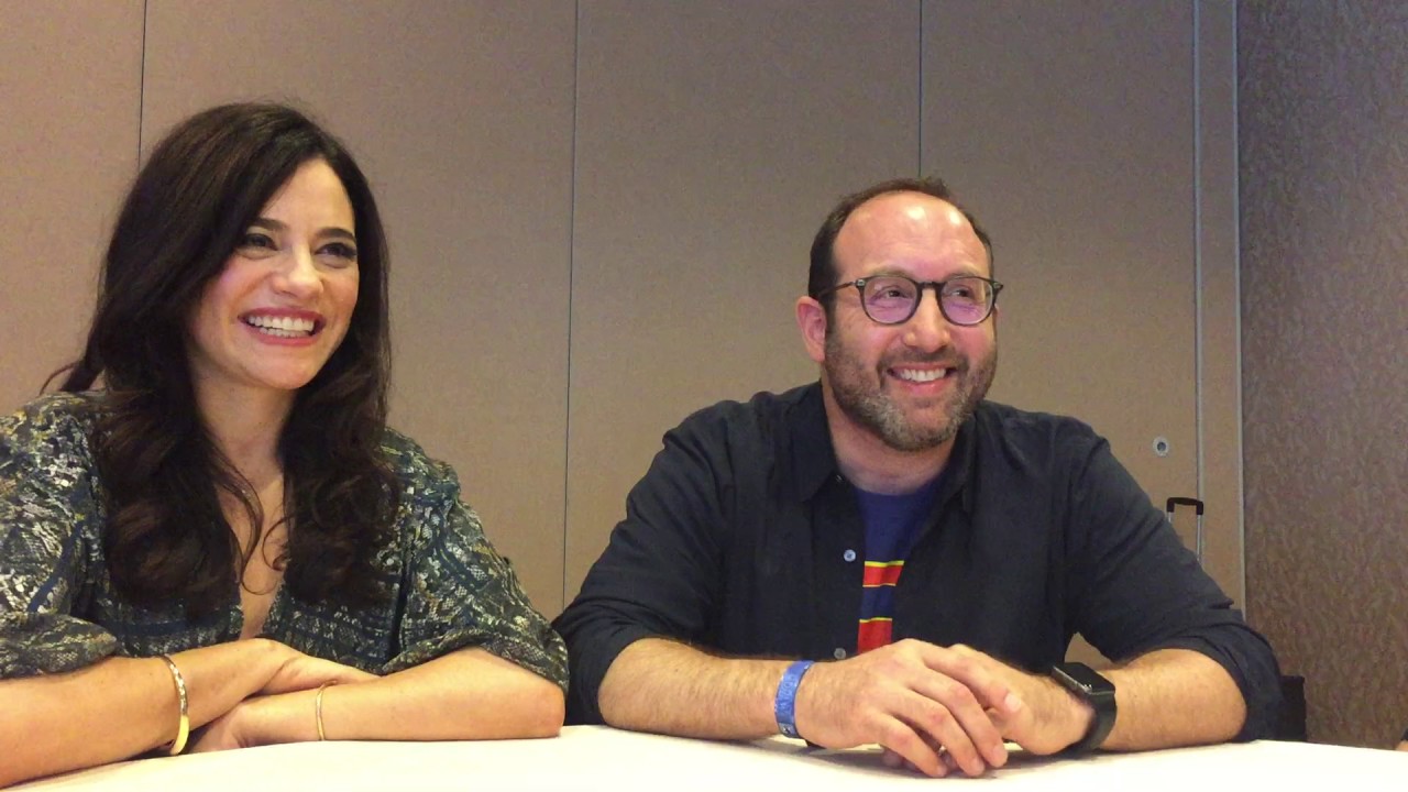 Supergirl: SDCC 2017 Jessica Queller and Robert Rovner Interview - YouTube