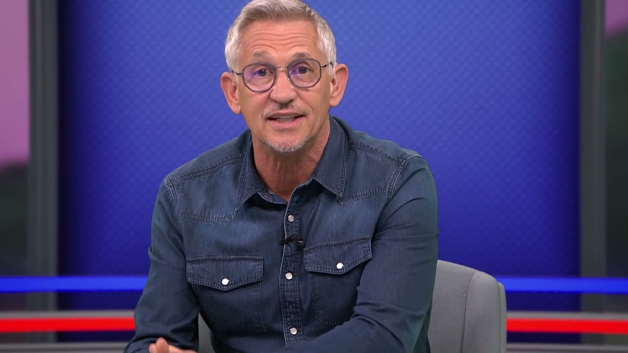 Gary Lineker Jokes about Leeds on MOTD - YouTube
