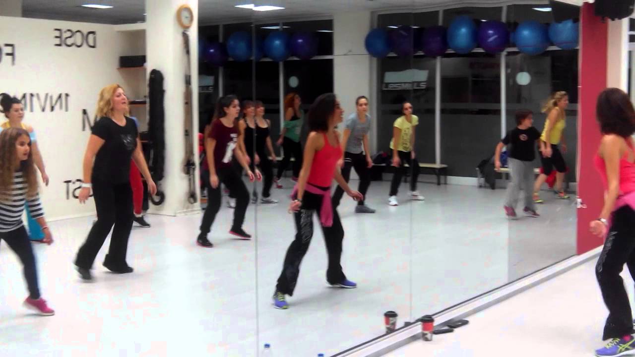 Zumba with Errika - Wiggle Wiggle - YouTube