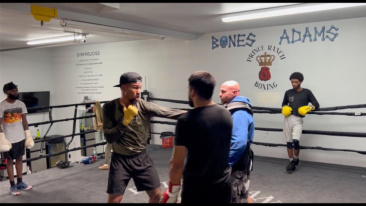SHANE MOSLEY JR & BONES ADAMS SHARPENING ABRAHAM MARTINEZ BODY PUNCHES ...