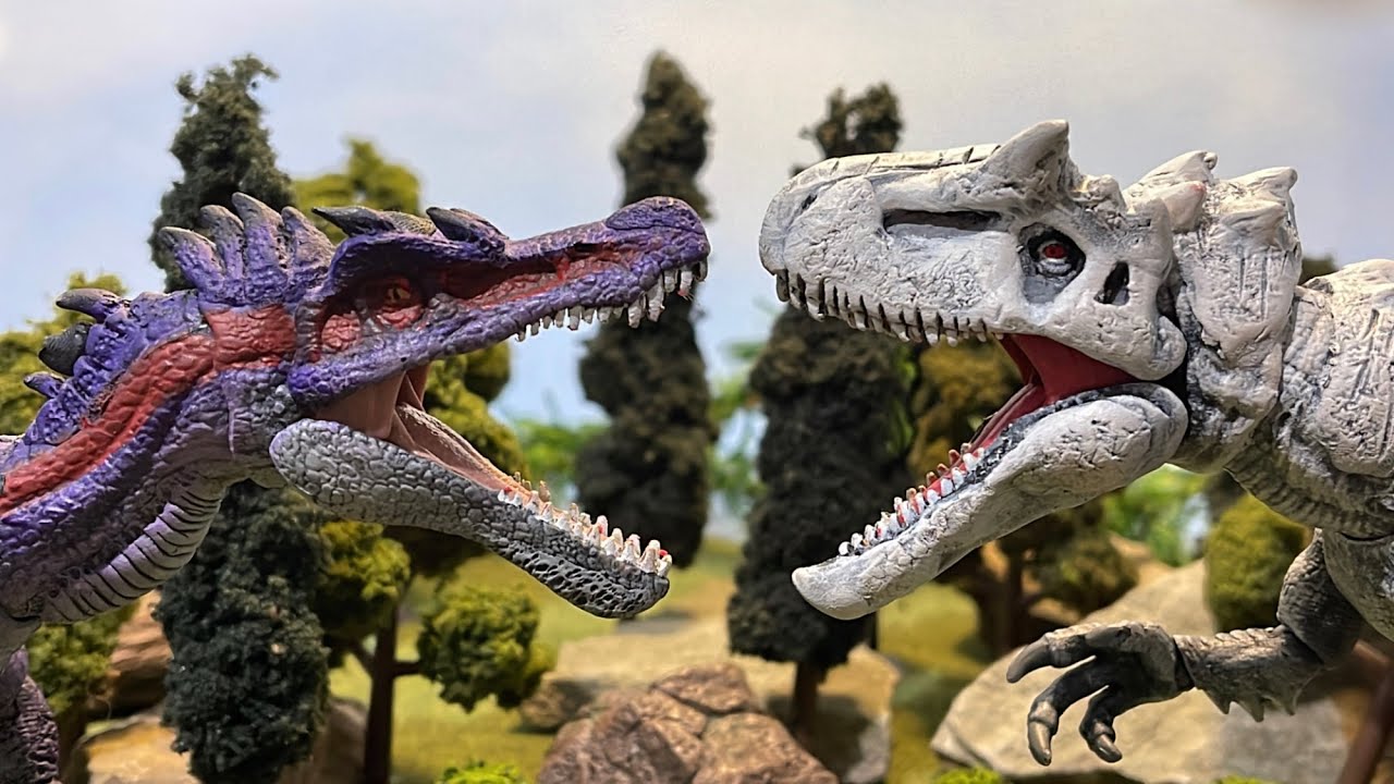 Spionyx vs juvenile Indominus rex (dinosaur animation) - YouTube