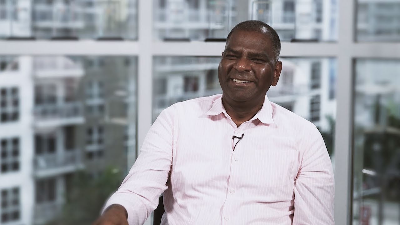 Meet the Neocis team: Dennis - YouTube