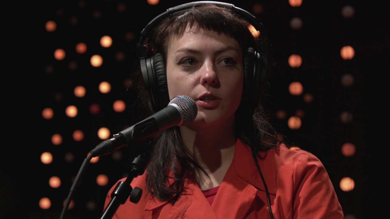Angel Olsen - Full Performance (Live on KEXP) - YouTube