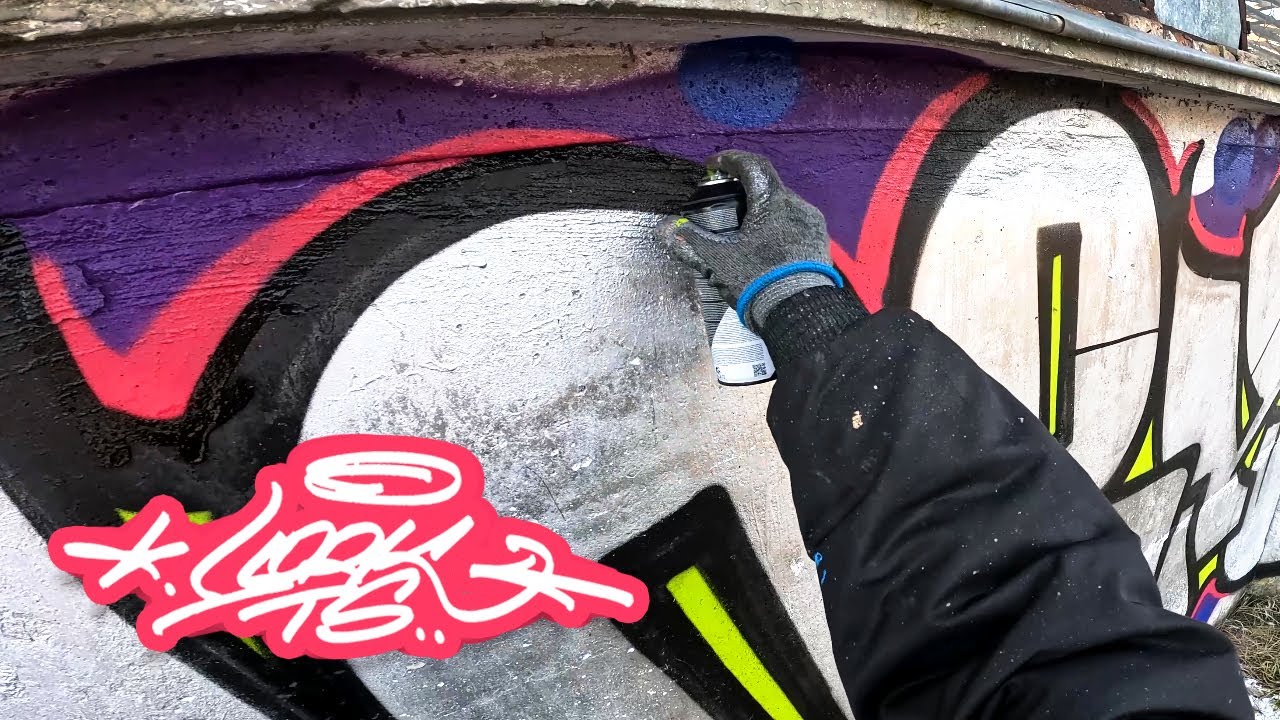 Painting quick CHROME GRAFFITI PIECE somewhere in Poland 2025. - YouTube