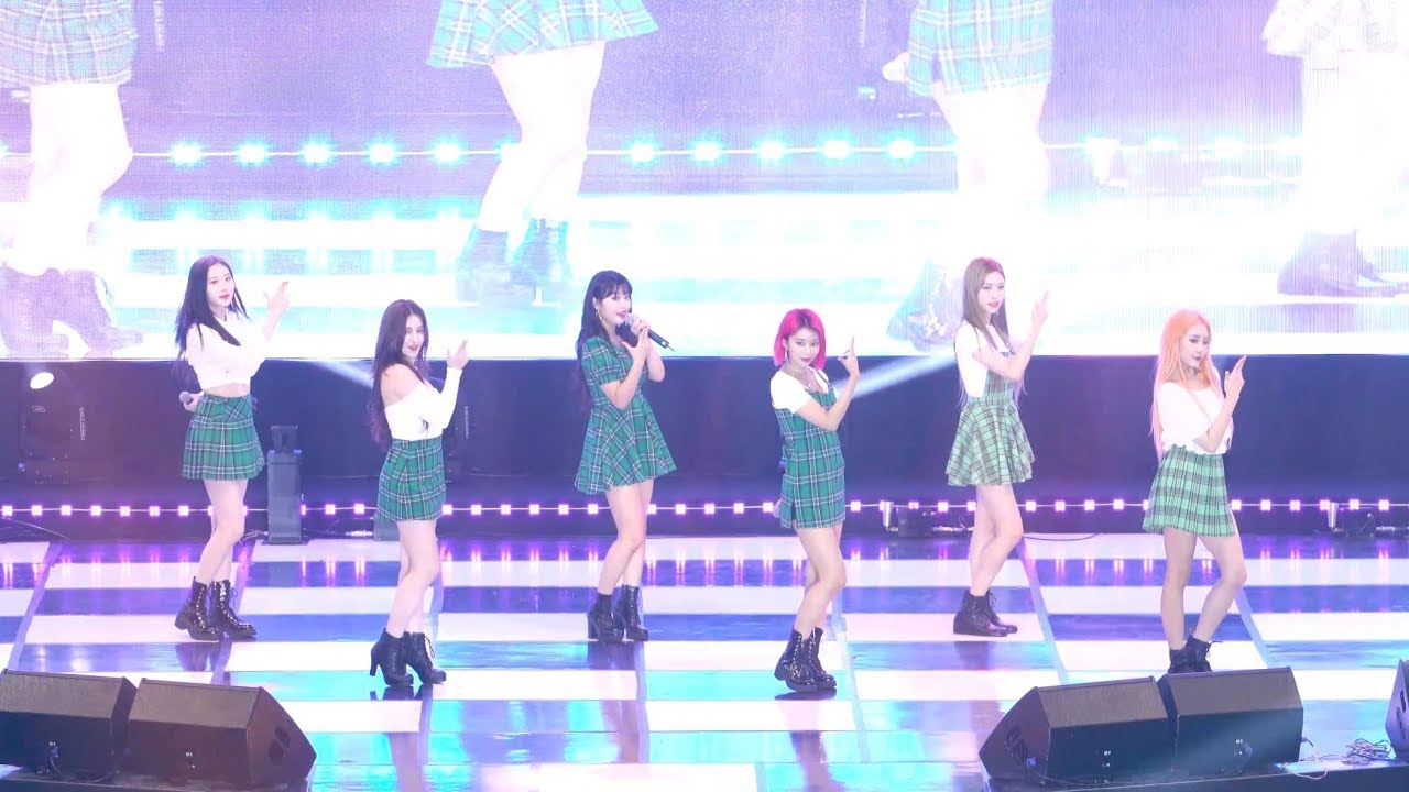 [4k]190720 #모모랜드 MOMOLAND "BAAM 배앰" @김천시청소년페스티벌 _직캠FANCAM - YouTube