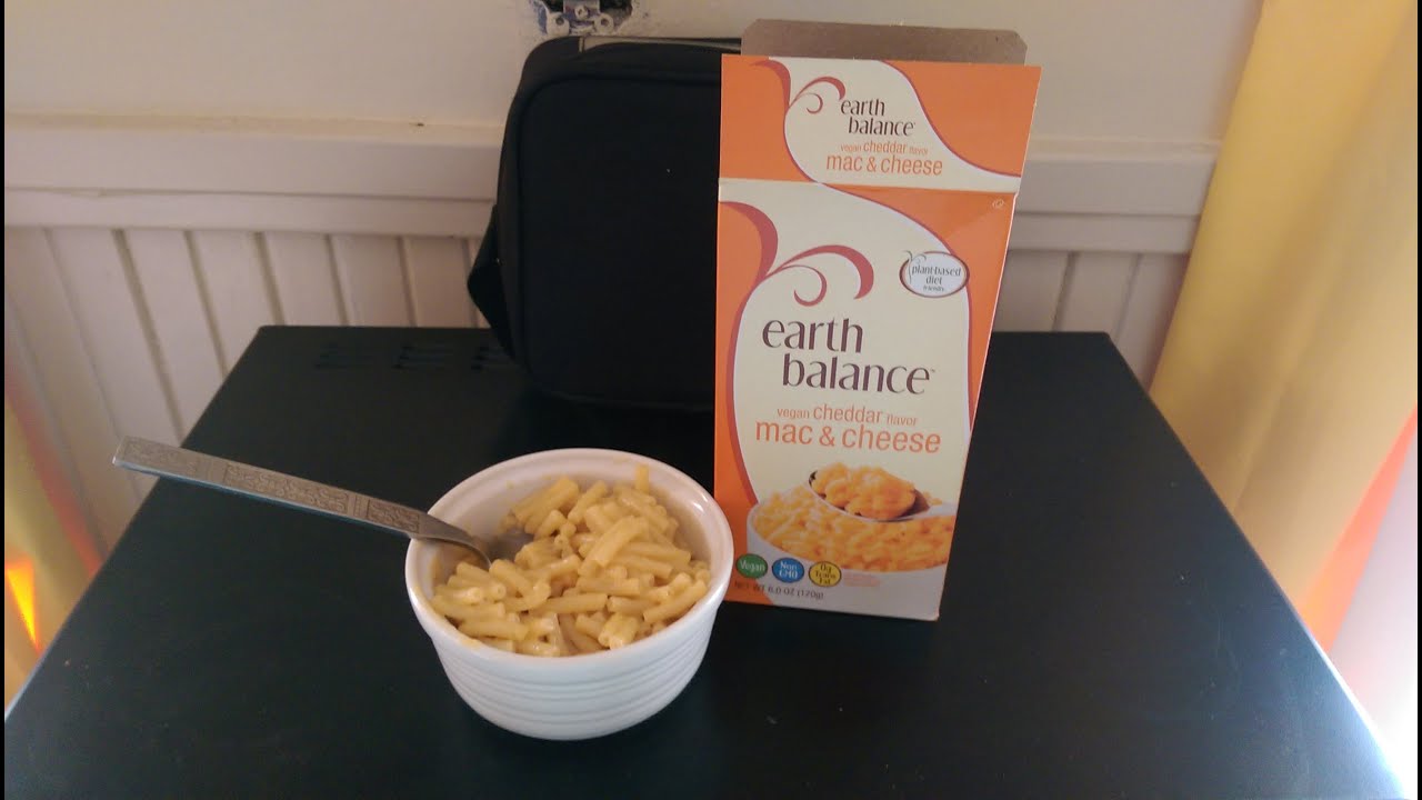 Tasting VEGAN MAC AND CHEESE! Earth balance cheddar - YouTube