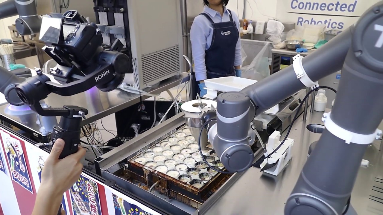 ‘Takoyaki’ making robot at Tokyo Robot Collection [RAW VIDEO] - YouTube