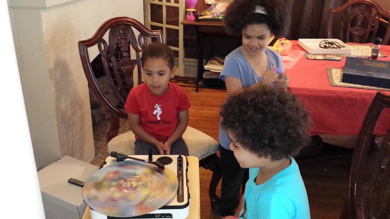 Kids Listen to Record Player - YouTube
