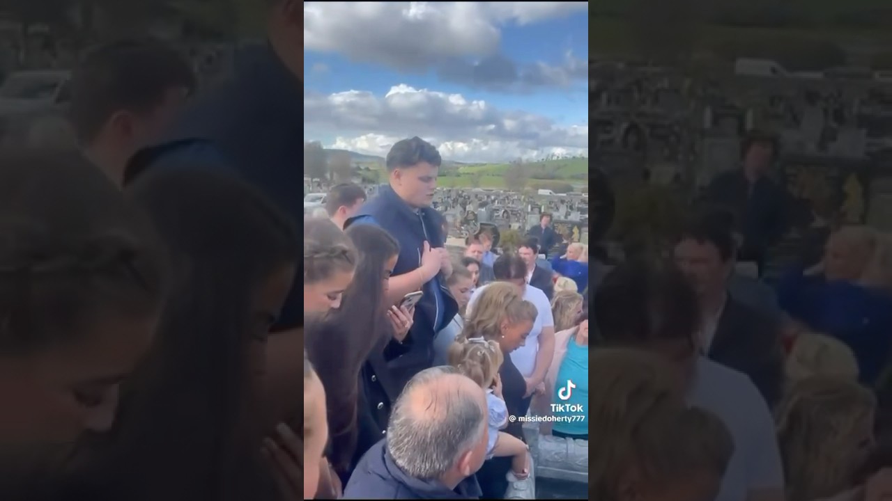 Simey Doherty singing for he’s great grandfather Paddy Doherty - YouTube