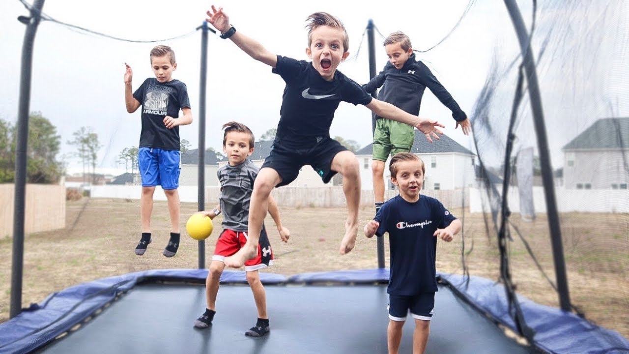 MINI DOBRE BROTHERS GYMNASTICS TRAMPOLINE CHALLENGE! - YouTube