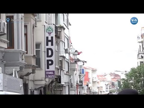 İstanbul İl binası önünde toplanan HDP’lilere polis müdahalesi: 10 kişi gözaltına alındı| VOA Türkçe