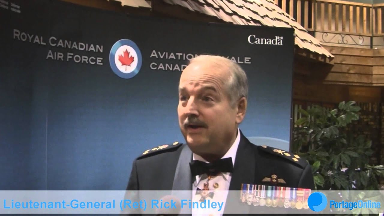 Lieutenant-General Rick Findley at RCAF Ball in Portage la Prairie ...