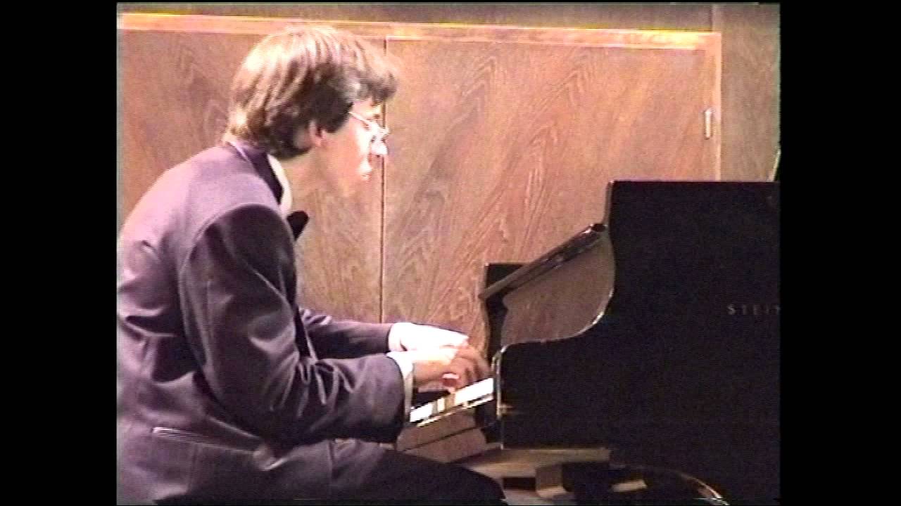 Alexander Kobrin: Scriabin - 2 Etudes, Op.8 No.No.11&9 - YouTube