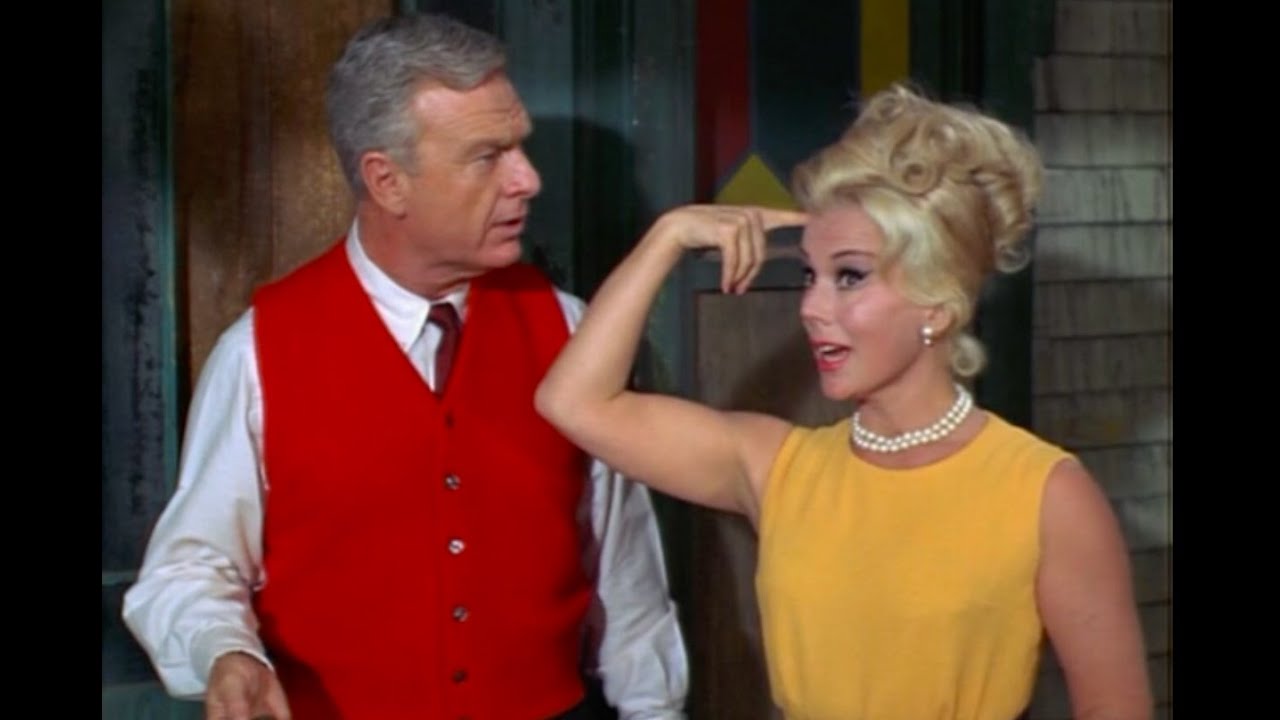 Lisa Brings Hairdos to "Hootersville" - Green Acres - 1965 - YouTube
