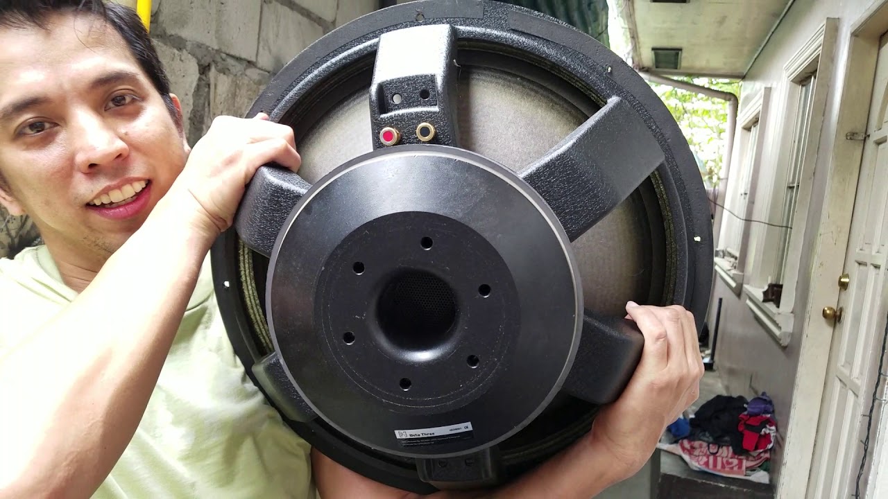 A look inside the beta three B118A active subwoofer - YouTube