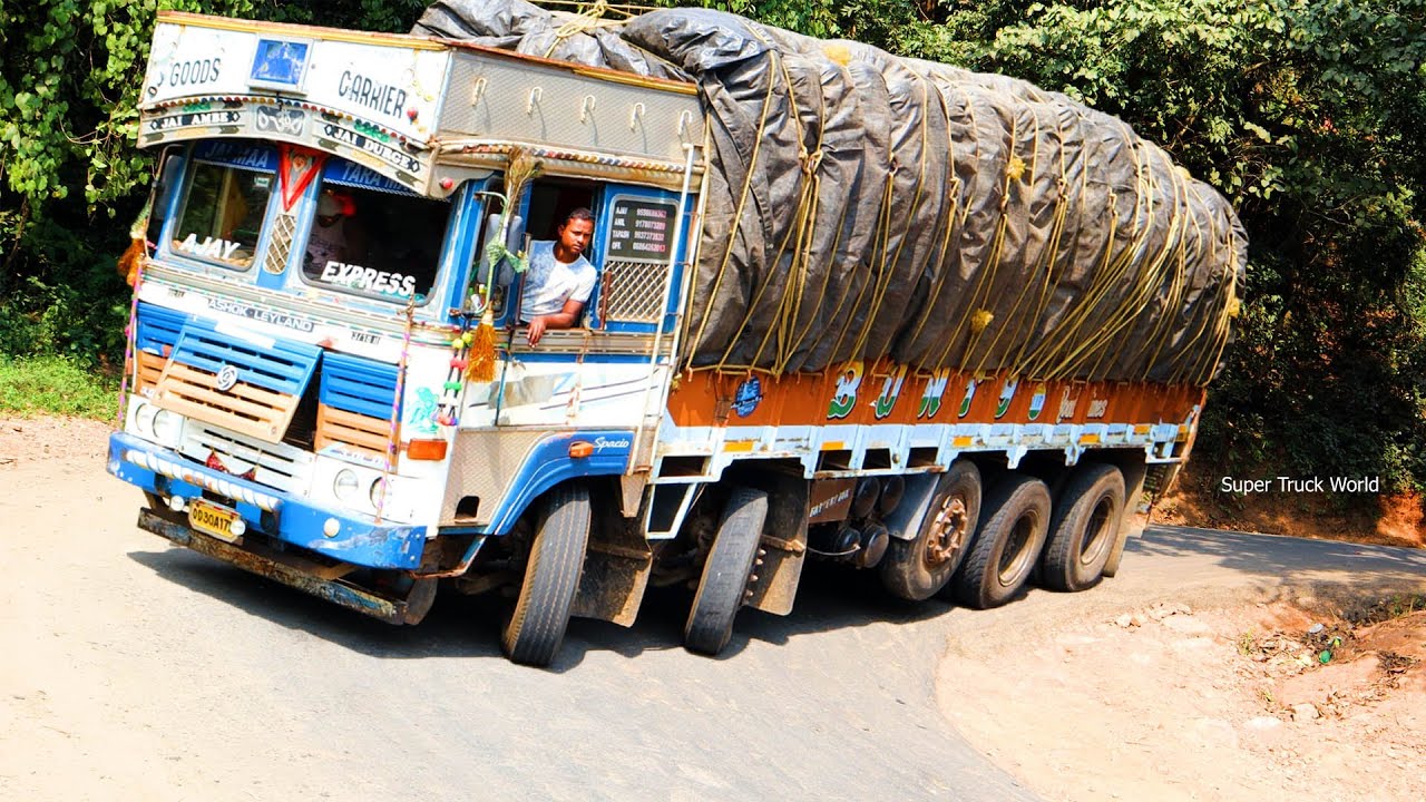 Heavy Loaded Truck Driving Difficulties While Turning at Ghat Road ...