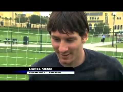 Lionel Messi vs Mickey Mouse - YouTube