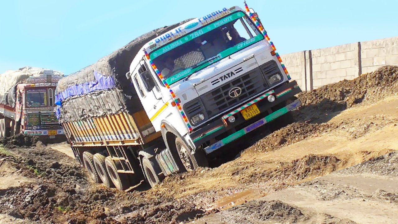 Its National High Way Road : But Not Like That | Trucks Driving On Very ...