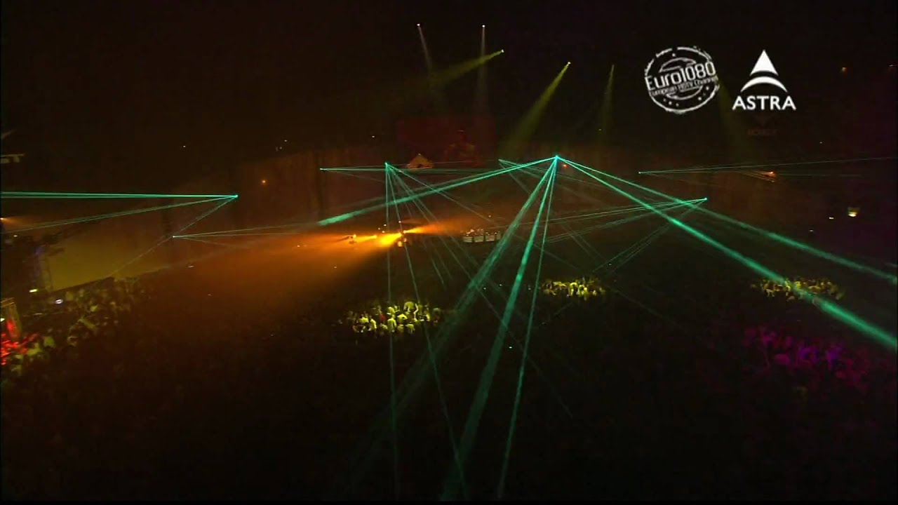 Tiesto live in Concert 2003 1080p Katana - Fancy Fair - YouTube