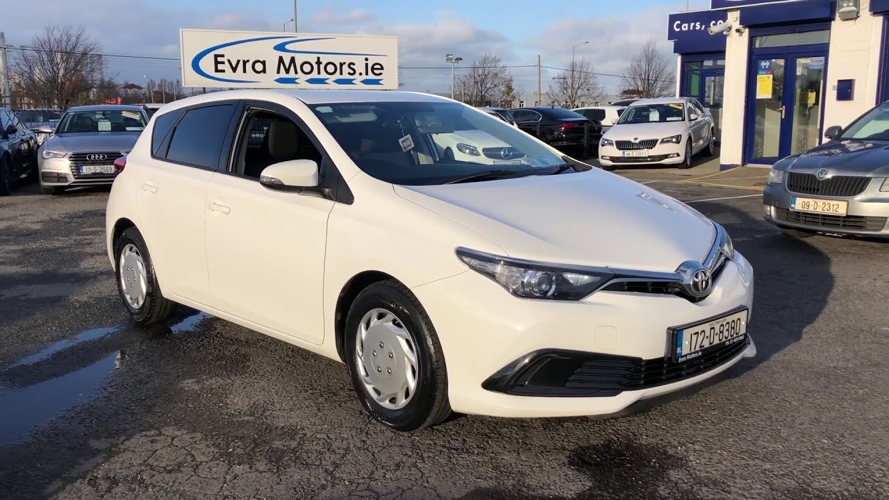 2017 Toyota Auris Van - YouTube