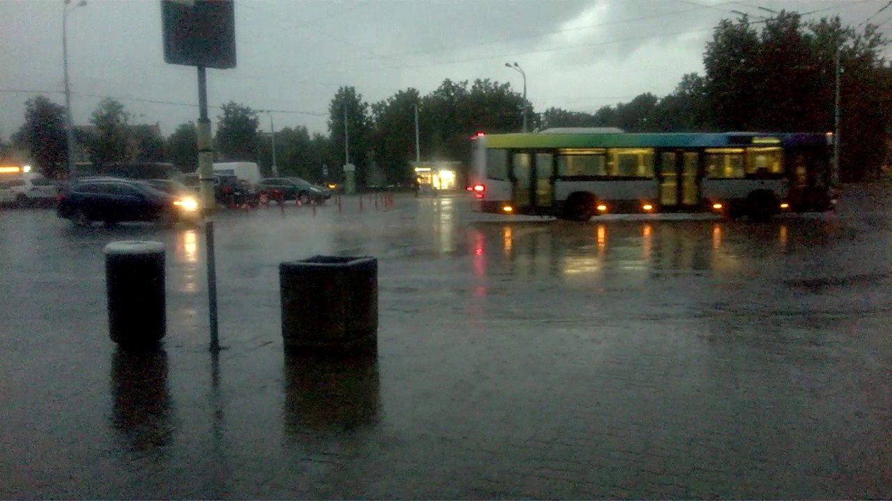 Vilniaus Vilniaus Transportas ir liūtis 2017-07-11 - YouTube