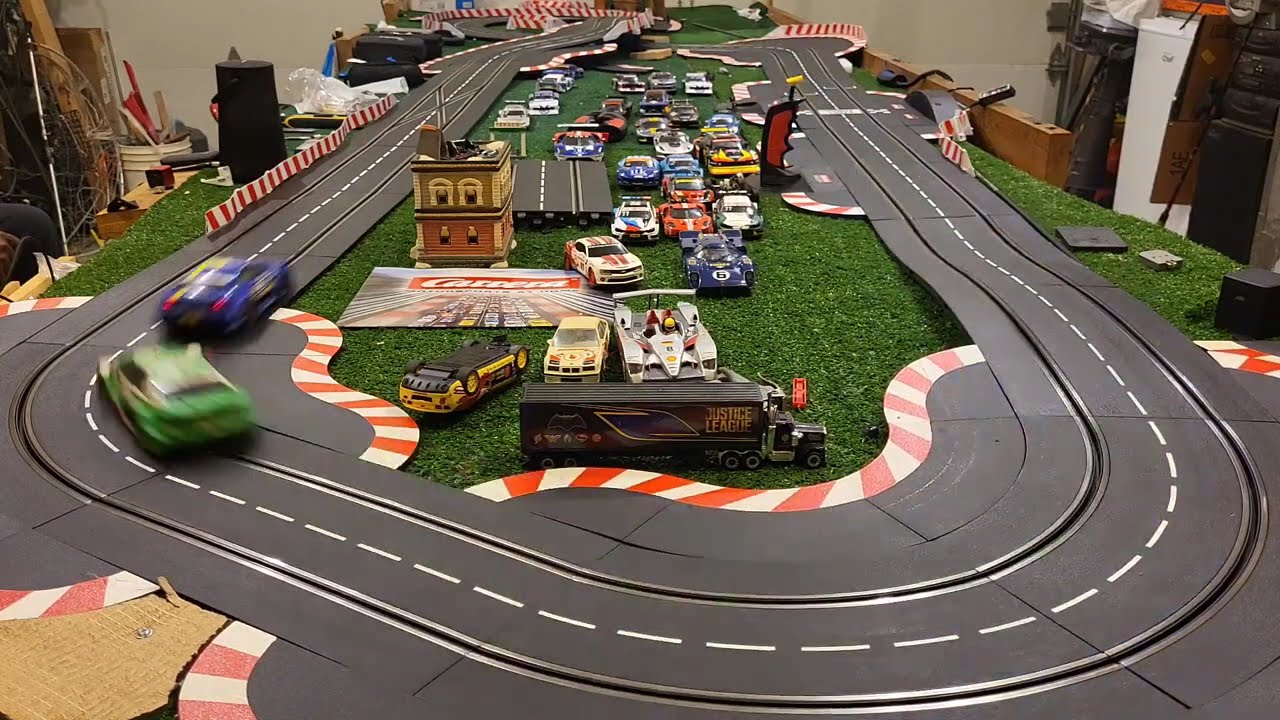 Arif gets over to try beating Bobby, he ran away - YouTube